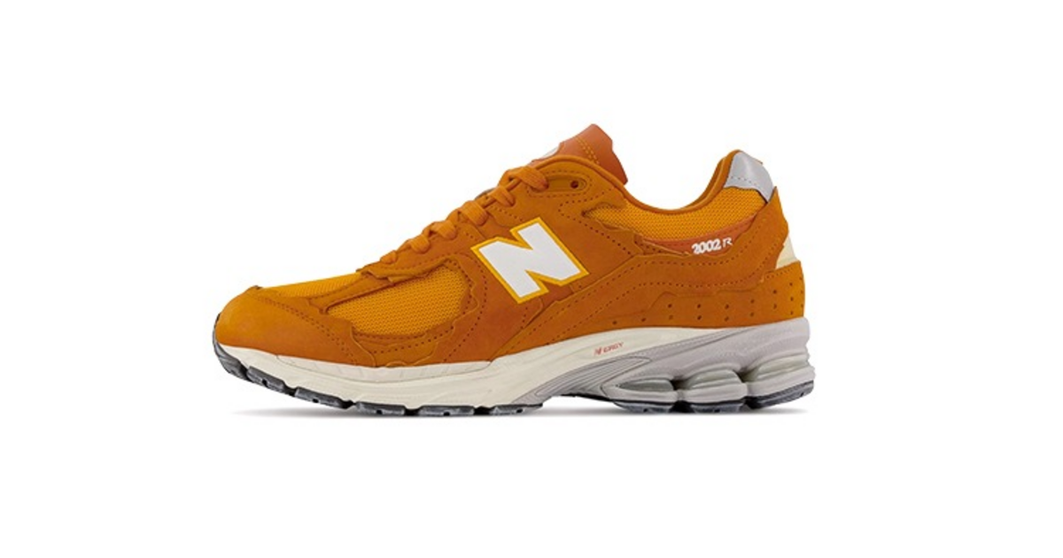 New Balance 2002R Vintage Orange Protection Pack M2002RDE | Dead Stock