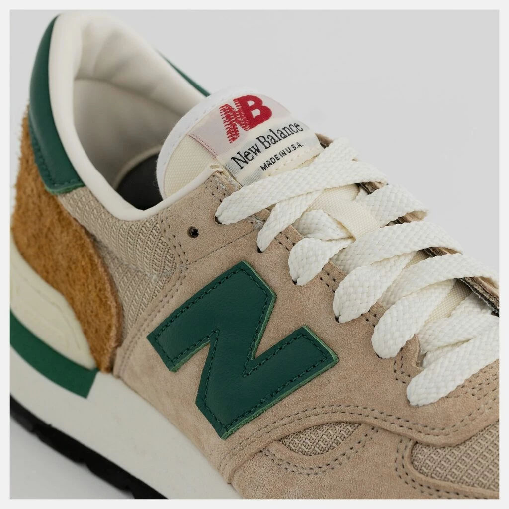 New Balance 990 v1 Tan Green Dead Stock