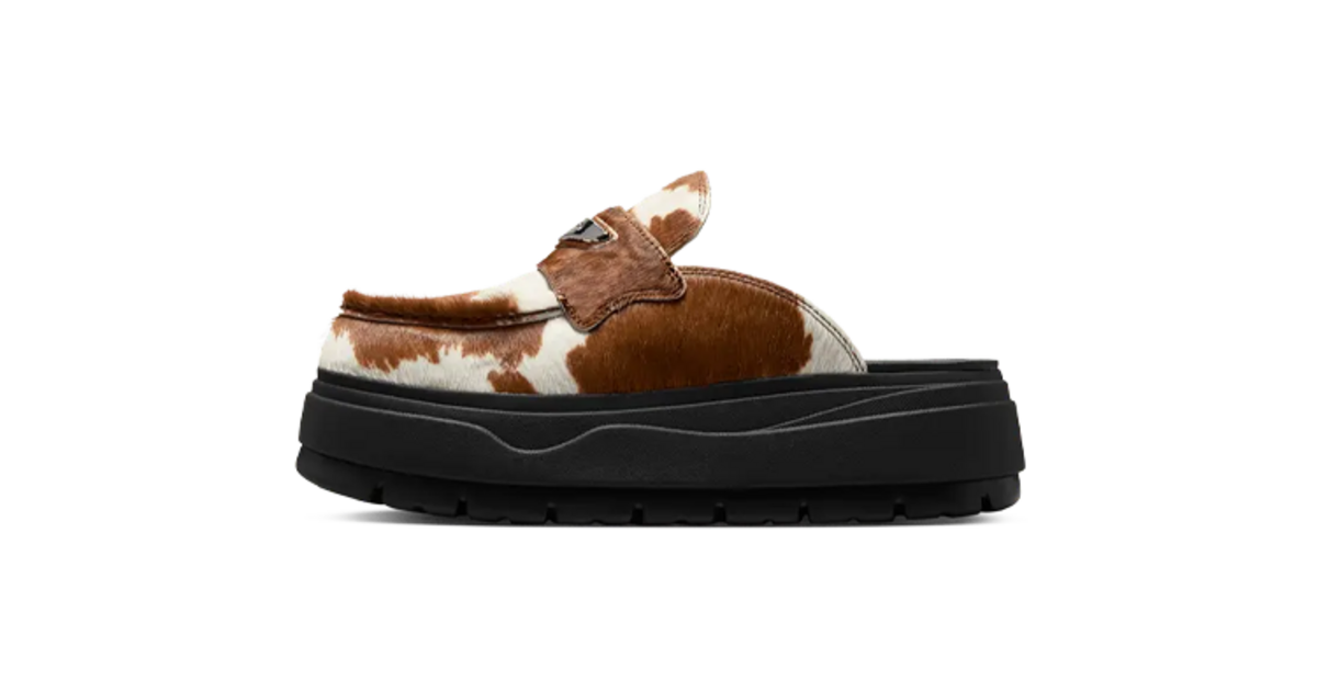 Air Jordan Mule Cow Print IB1497-001 | Dead Stock
