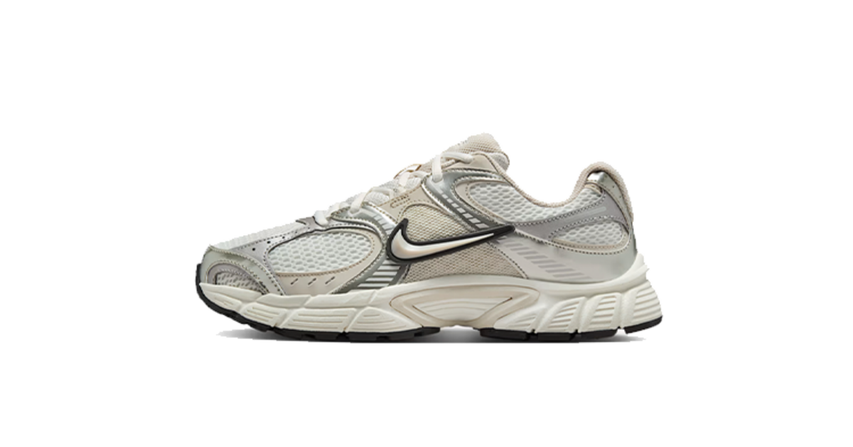 Nike V5 RNR Summit White HQ7901-104 | Dead Stock